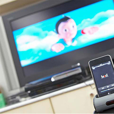 Dexim AV Dock Station with Remote Control for iPhone / iPod