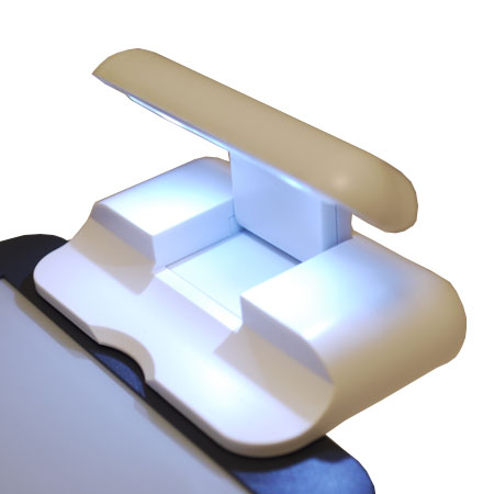 Kandle by Ozeri Clip-On Reading Light for Amazon Kindle