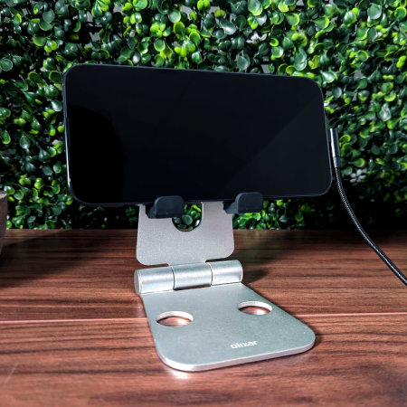 Olixar 1.5m Black USB-A to Lightning Right Angled Braided Cable - For ...