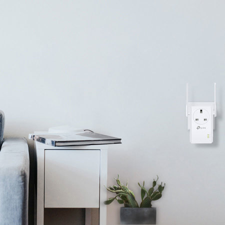 TP-Link 300Mbps WiFi Range Extender with AC Passthrough